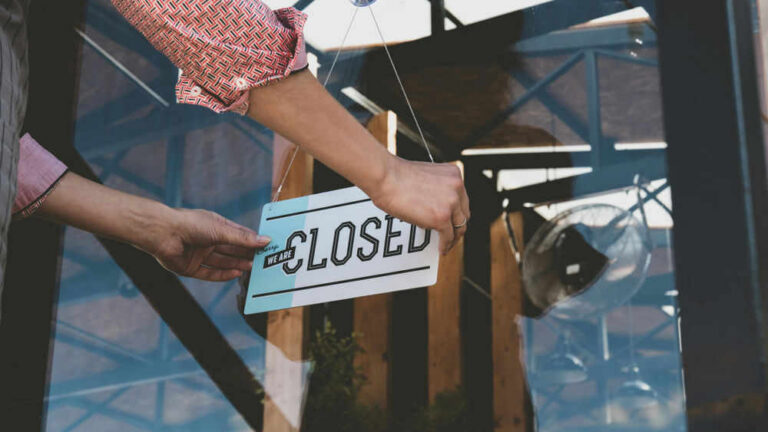 175 Store Closures Announced | Vital News